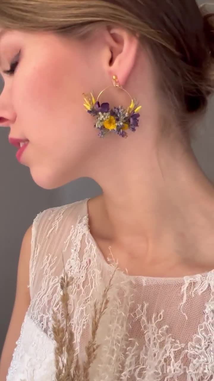 Amy Lippert's Instagram, Twitter & Facebook on IDCrawl