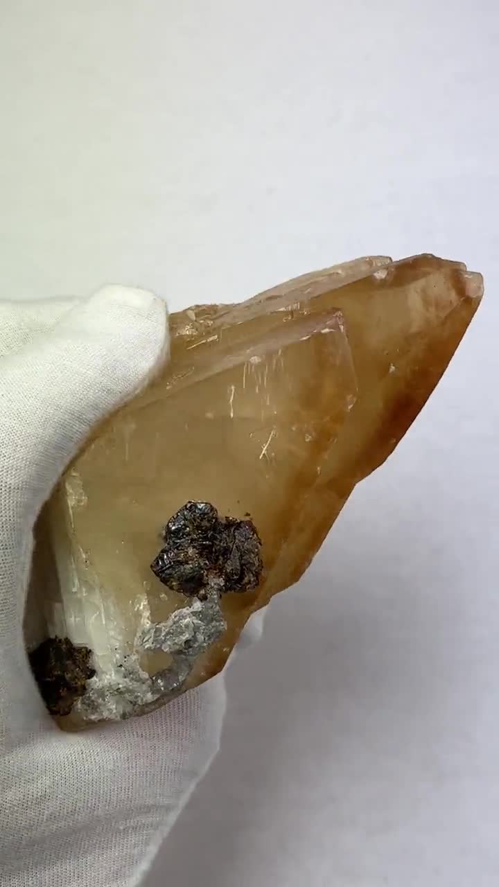 Home & Living Large Gemmy Elmwood Mine Honey Dogtooth Calcite Crystal ...