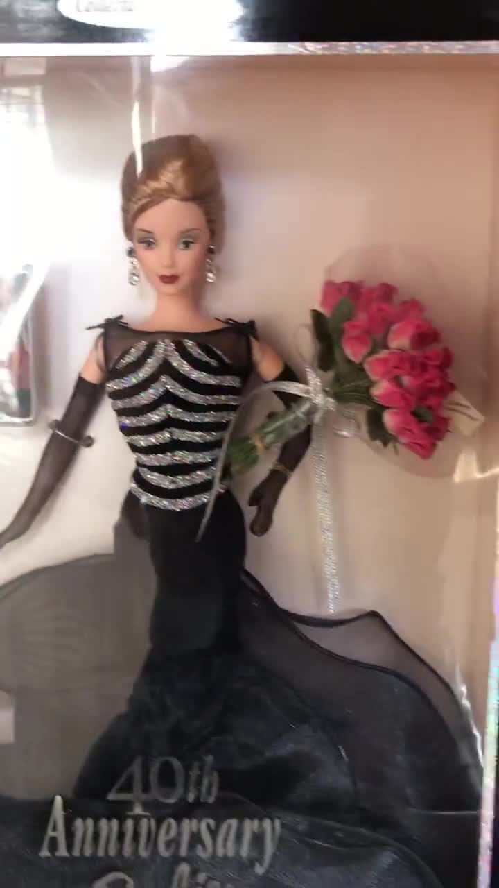 Dolls New in box Elegant Annual 1999 Barbie 40th Anniversary Collectors ...