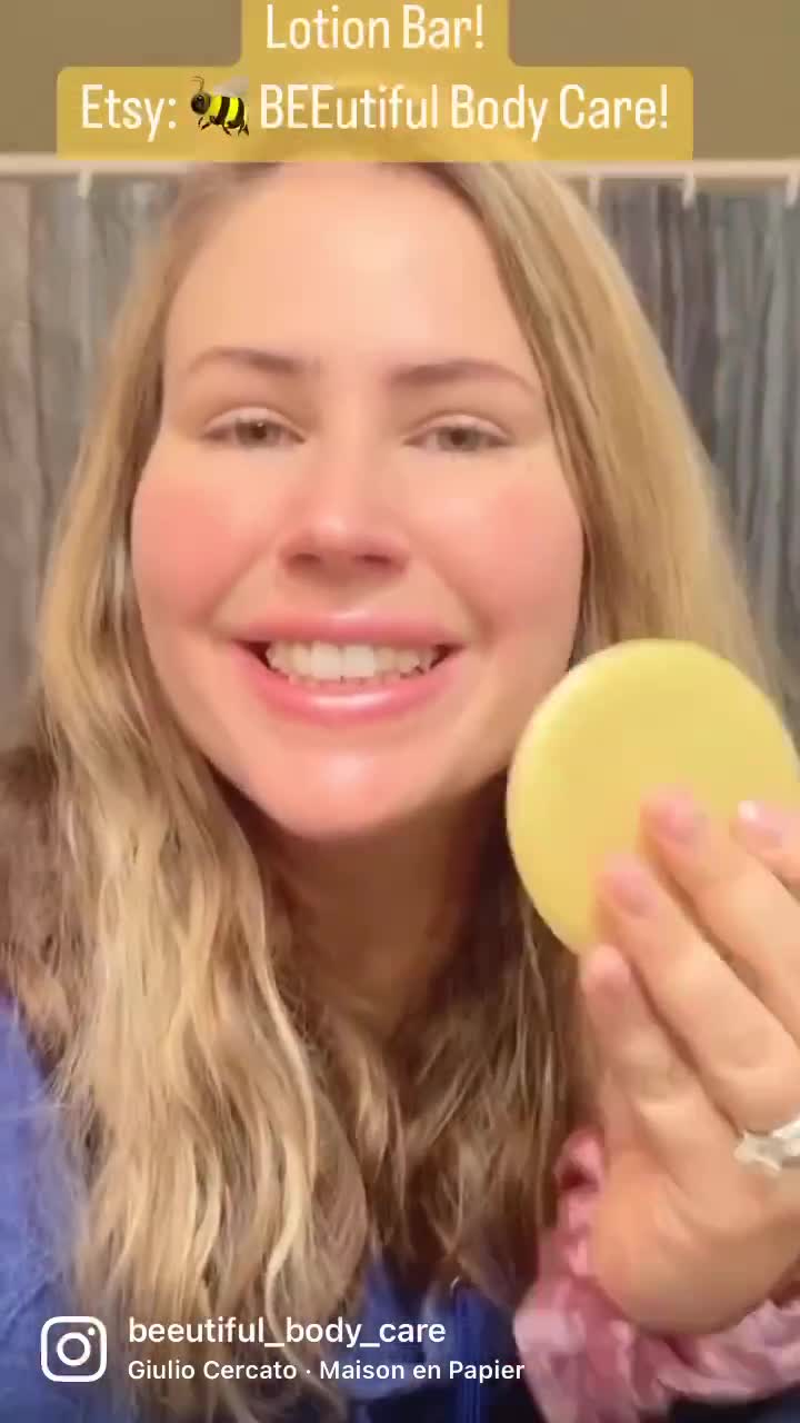 Kelly Hassell's Instagram, Twitter & Facebook on IDCrawl